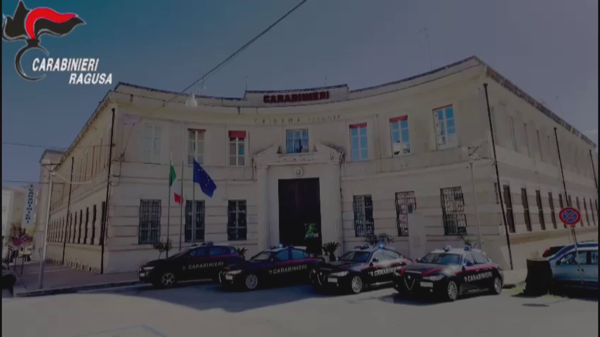 RAGUSA - DROGA, 5 MISURE CAUTELARI - Video Mediterraneo