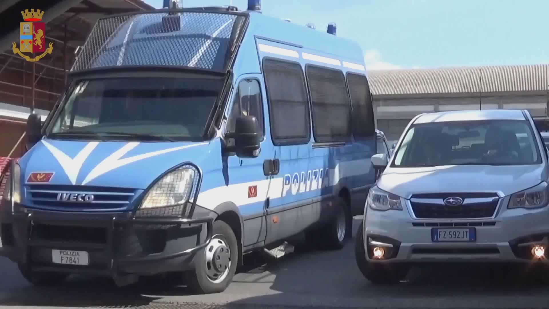 CATANIA - OPERAZIONE ANTIDROGA, 2 ARRESTI - Video Mediterraneo CATANIA - OPERAZIONE ANTIDROGA, 2 ARRESTI - Video Mediterraneo