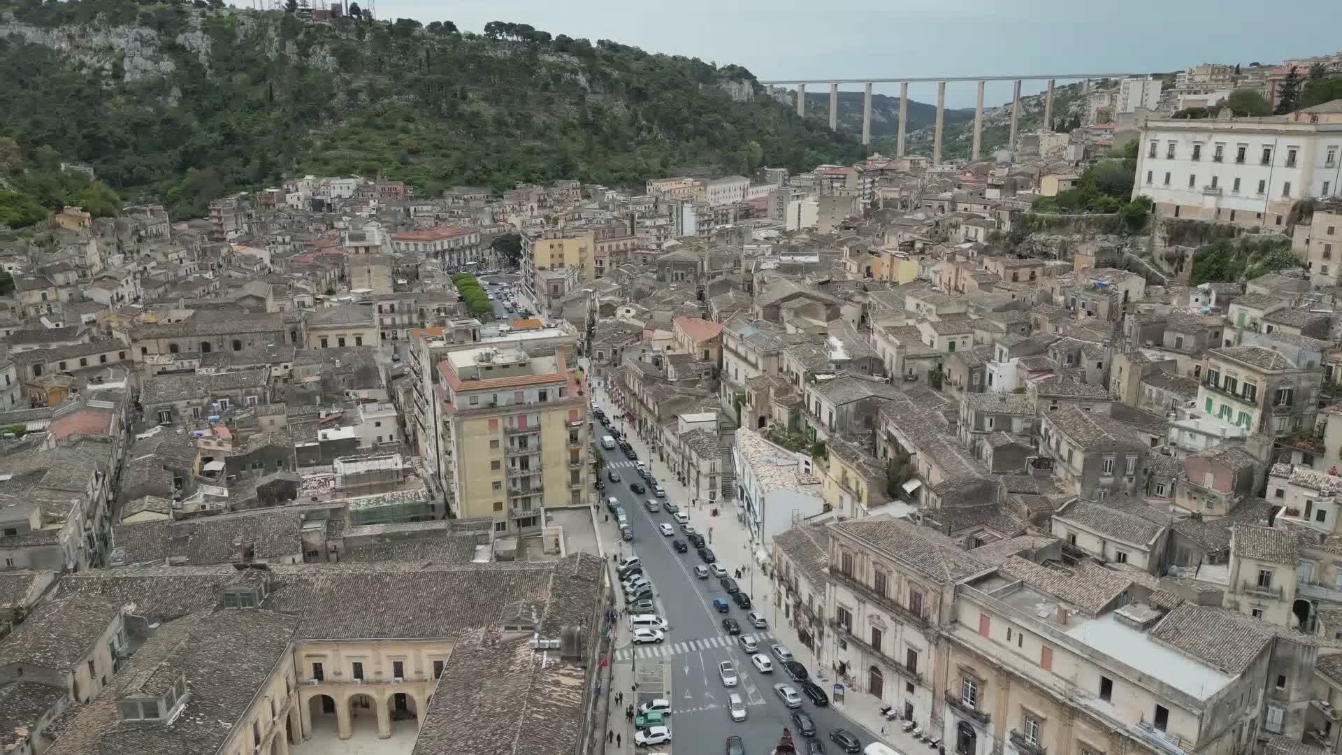 MODICA - COOPERATIVE, PARLA L'ASSESSORE FACELLO - Video Mediterraneo