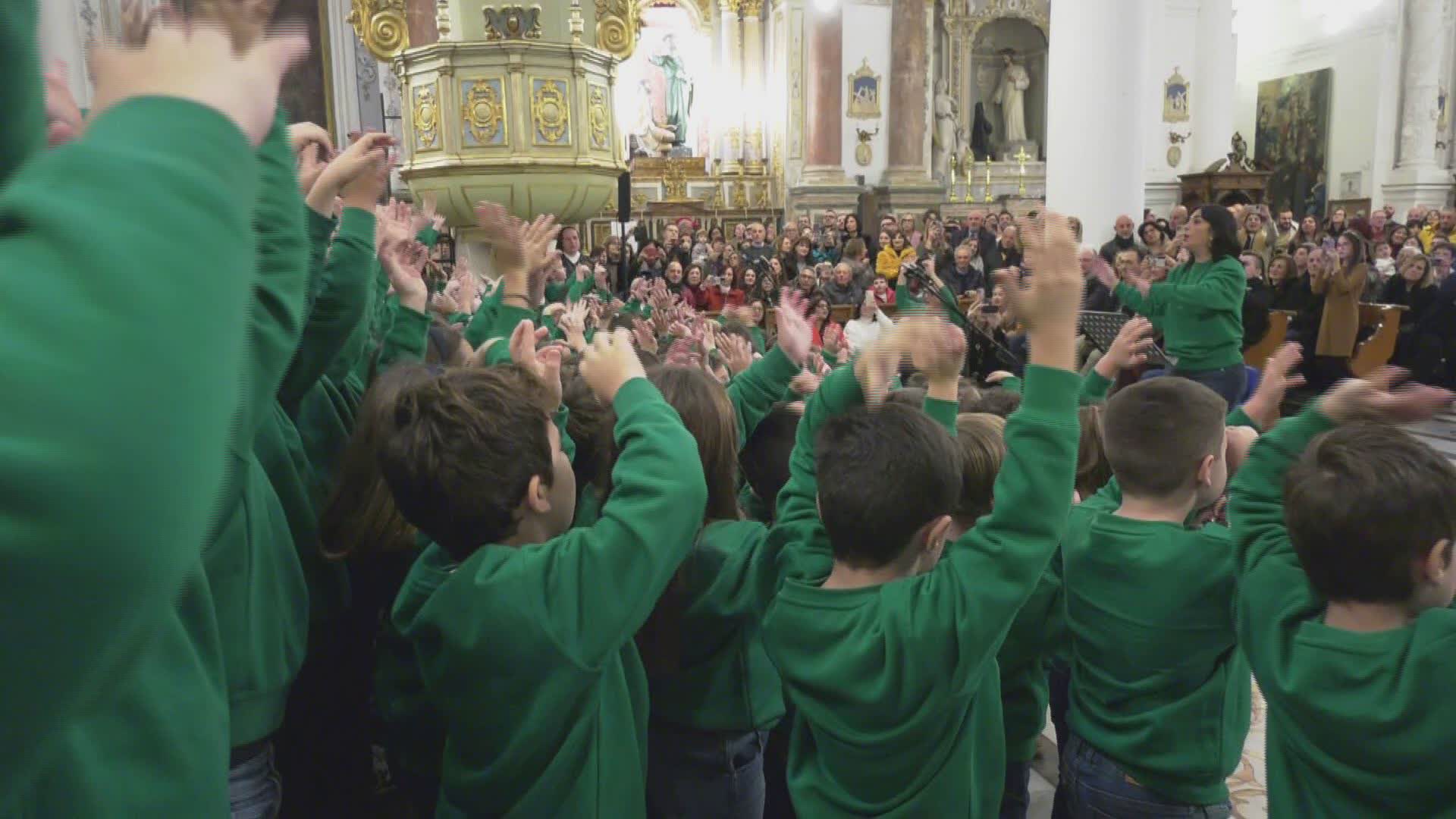 MODICA - CONCERTO DI NATALE SCUOLA "R.MARGHERITA" - Video Mediterraneo