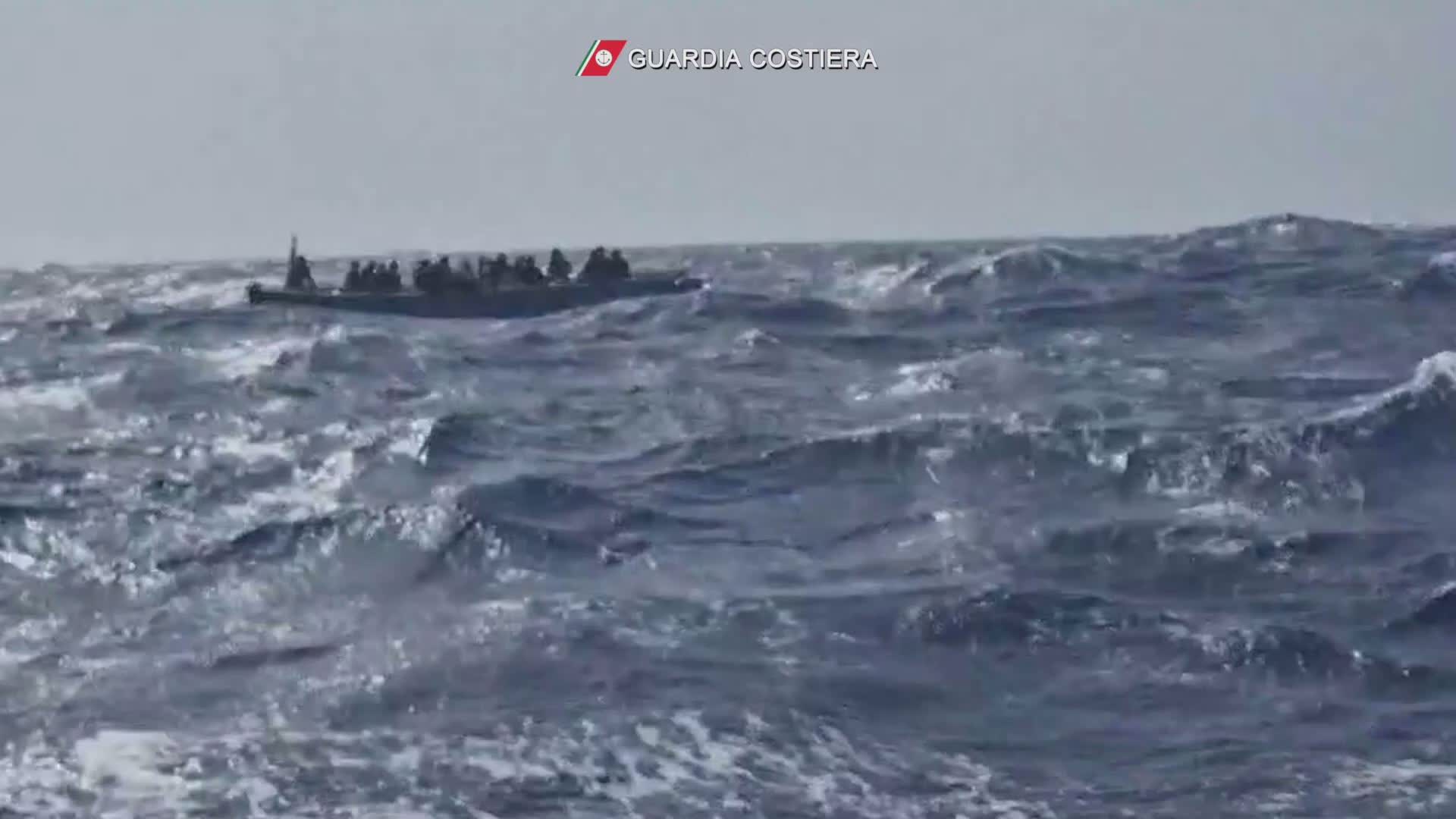 IMMIGRAZIONE - UNICEF: "2.200 MORTI E DISPERSI NEL 2024" - Video ...