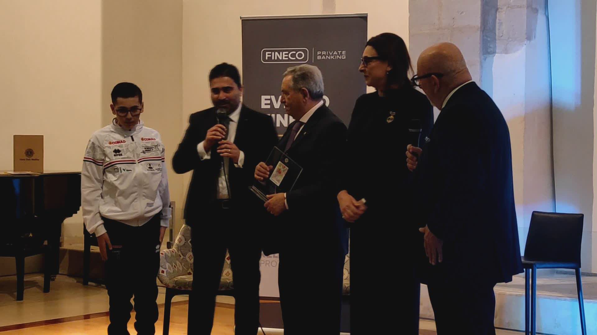 MODICA - PREMIATO DAL LIONS CLUB GIORGIO SCARSO - Video Mediterraneo